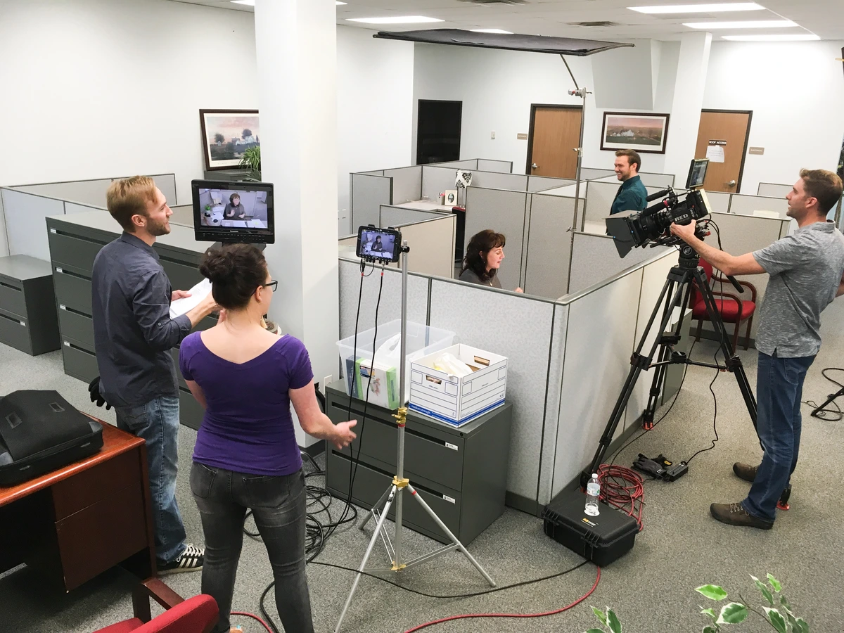 6 Fantastic Corporate Video Examples (2023 Update)