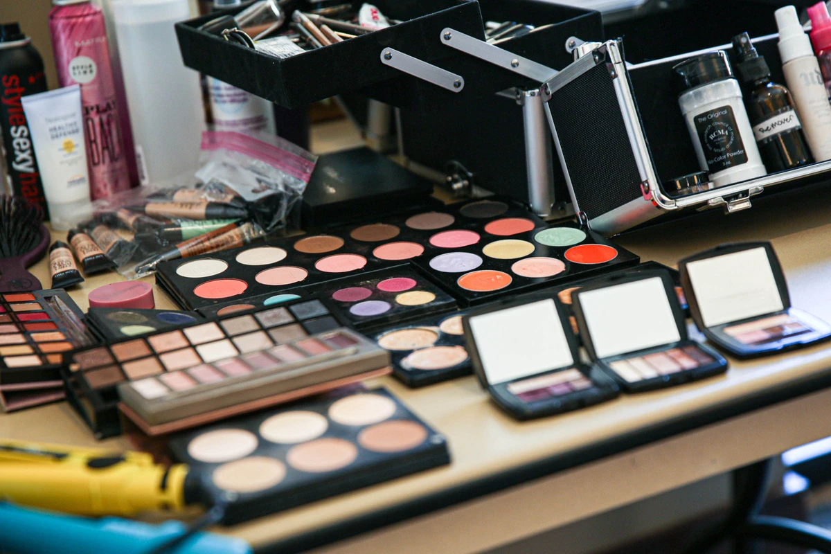 How To Make A Product Launch Video [Step-by-Step Guide]