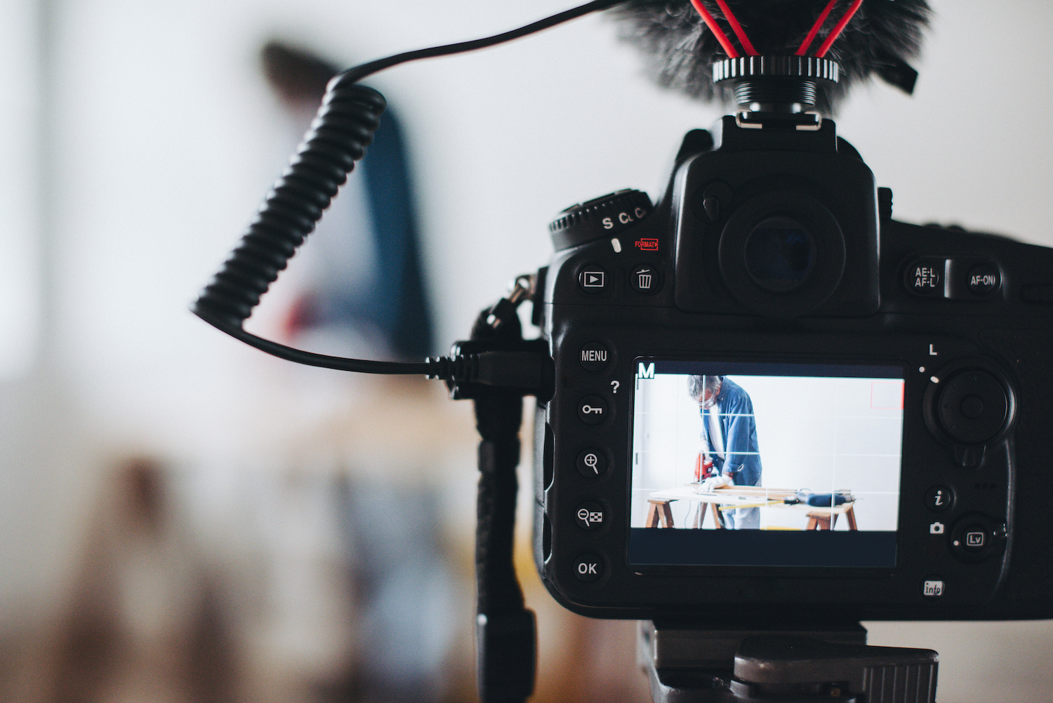 How To Make A Product Launch Video [Step-by-Step Guide]