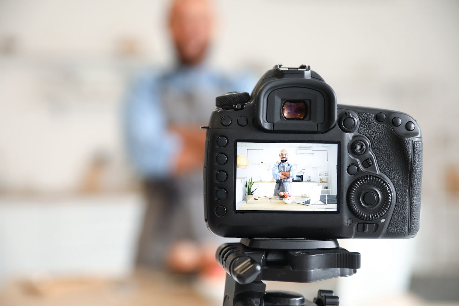 How To Make Videos For Social Media: Ultimate Guide For 2023